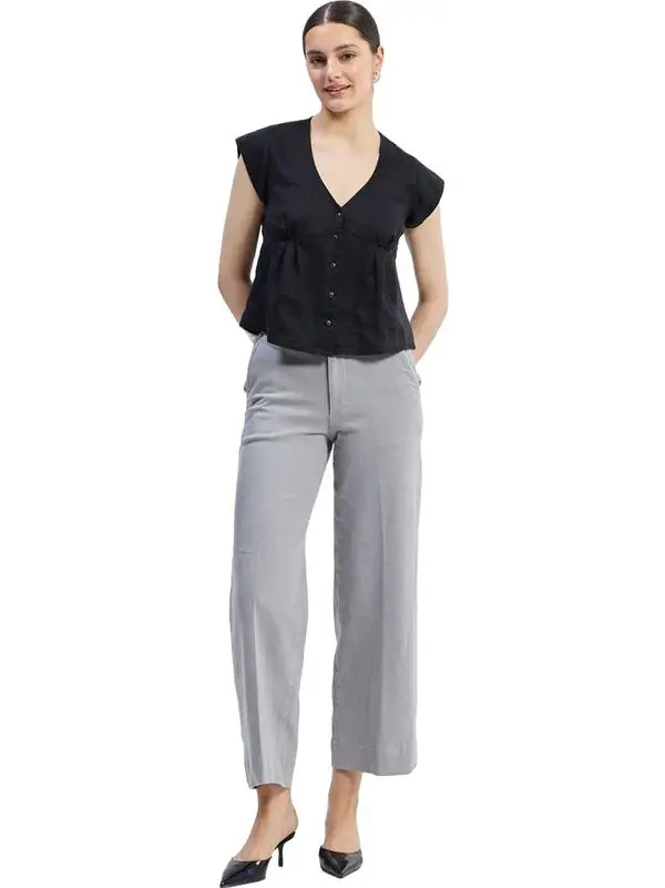 REISTOR Deep V-neck Cap Sleeve Top - Black