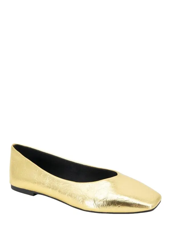 KENNETH COLE Johanna Square Toe Flat - Gold