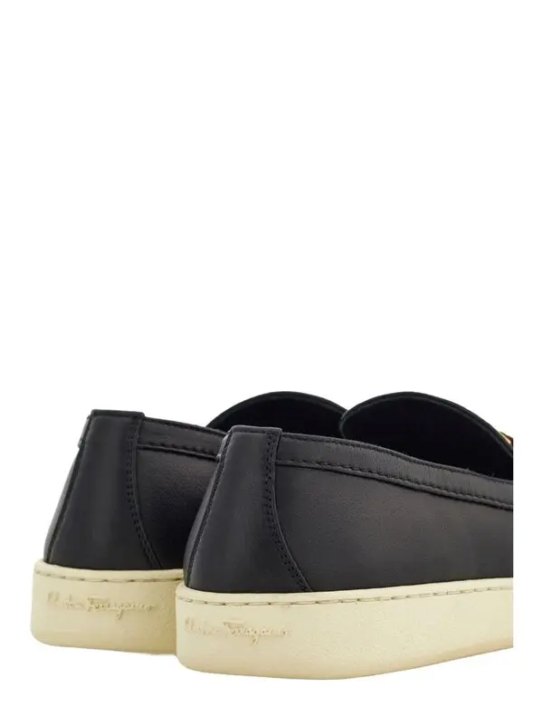 FERRAGAMO Vara Buckle Loafers - Black