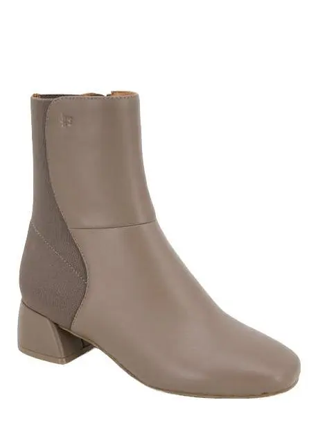 Gentle Souls By Kenneth Cole Emily Bootie - Shitake Leather