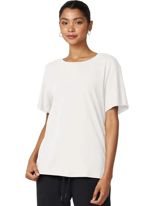REBODY Essentials Oversized Top - White