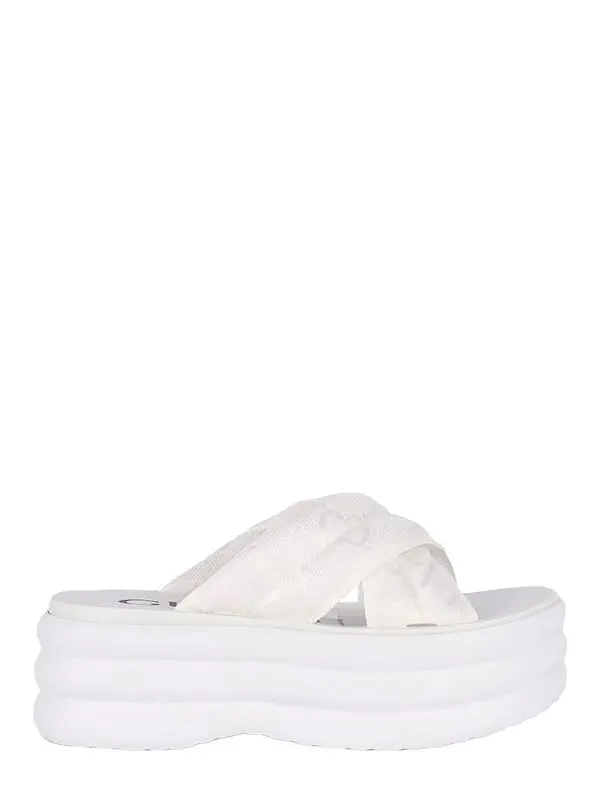 Gucci Gg Platform Slides - White