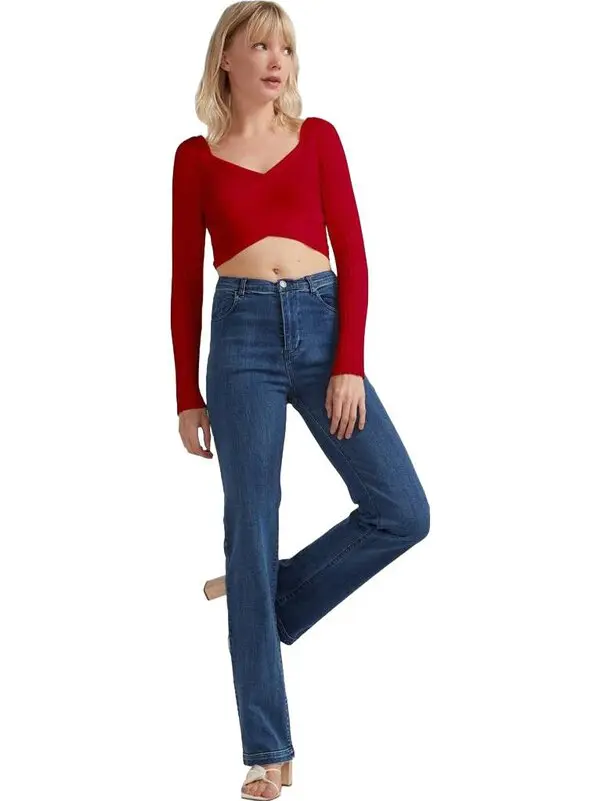 BELLE & BLOOM Forget Me Not Knit Crop - Red