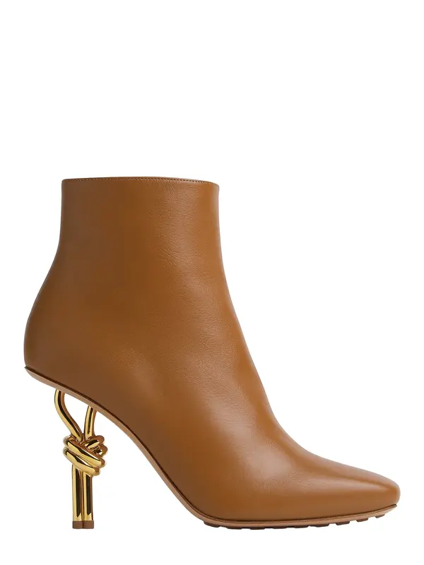 Bottega Veneta Calfskin Heeled Ankle Boots - Brown