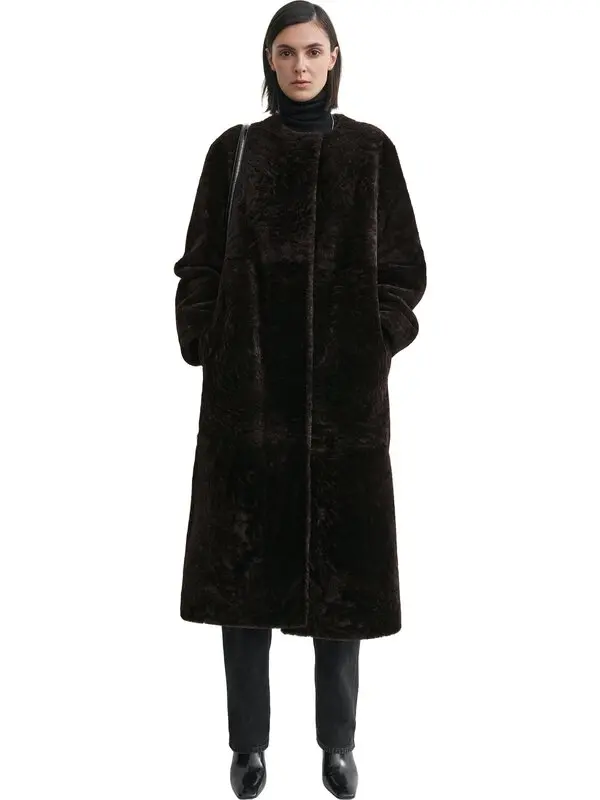 TOTEME Soft Shearling Coat - Bark