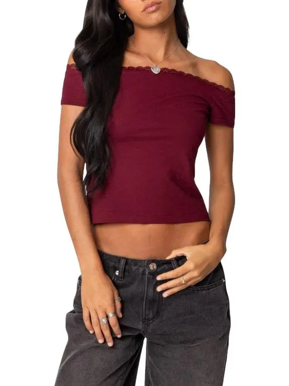 EDIKTED Xoe Lace Trim Off The Shoulder Crop Top - Burgundy