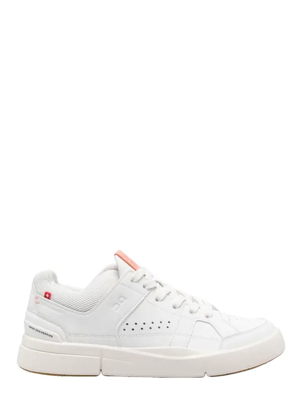 On The Roger Clubhouse Sneakers - White