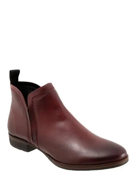 Eos Gaid Ankle Boots - Ruby