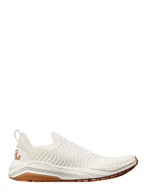 Apl Techloom Traveler Slip-ons - Ivory / Tan