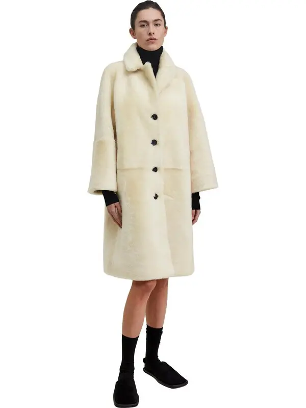UTZON Caleb Reversible Shearling Coat - Ivory