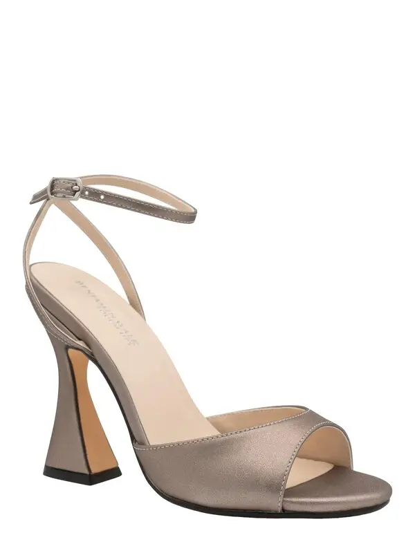 TOUCH UPS Quinn Ankle Strap Sandal - Champagne