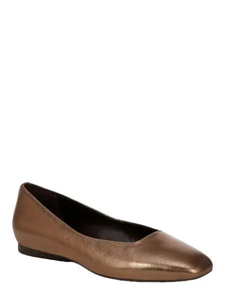 Naturalizer Chelsea Flat - Old Gold
