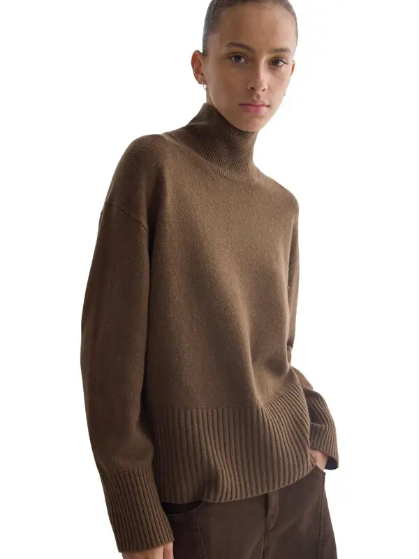 Everlane Boxy Cropped Turtleneck Sweater - Cocoa