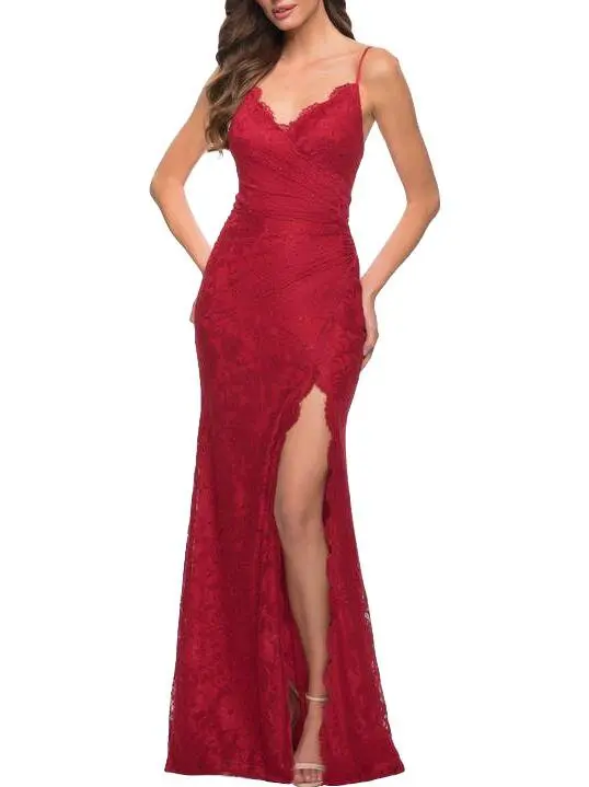 LABOMME Lace Gown With Scalloped Slit Detail - Red