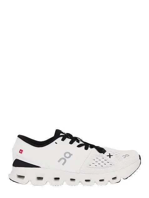 On X 4 Sneaker - Ivory & Black
