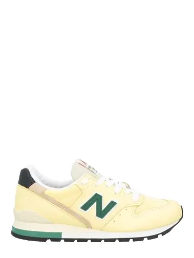 NEW BALANCE Sneakers In Pastel Leather - Yellow