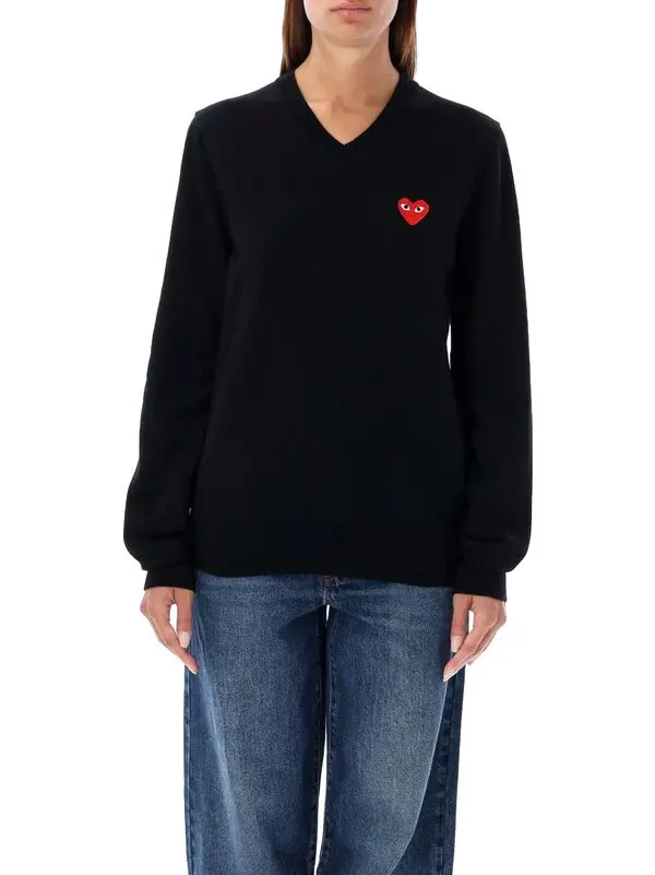 Play Comme Des Garcon Red Heart Patch V-neck - Black