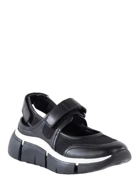 Seychelles Track Star Sneaker - Black/ Black Leather