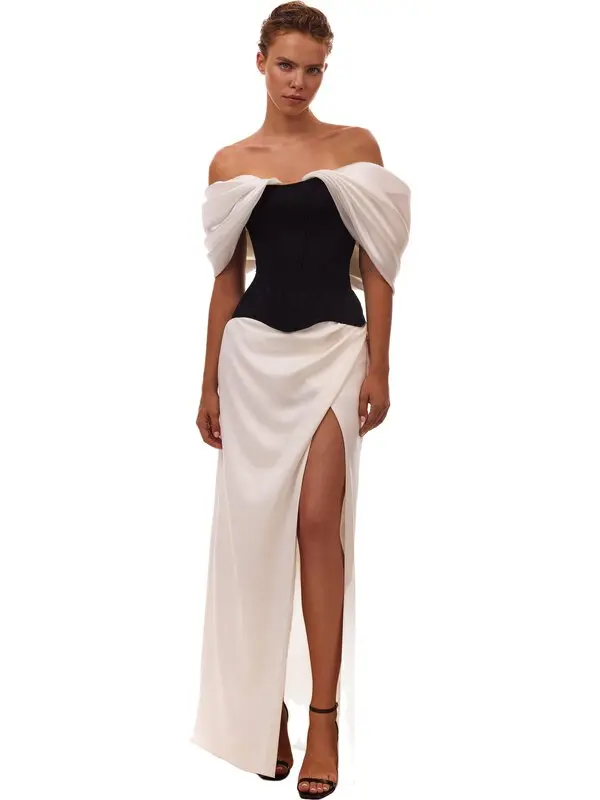 MILLA Fitted Maxi Skirt With Slit - White