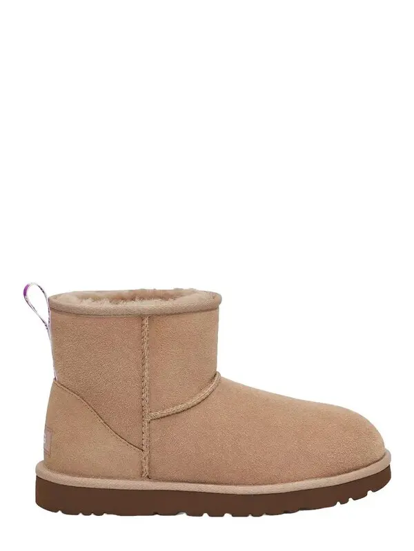 UGG Classic Mini Ii Graphic Logo Boot - Beige Pink