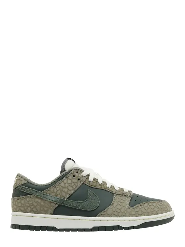 Nike Dunk Low Premium Sneakers - Green
