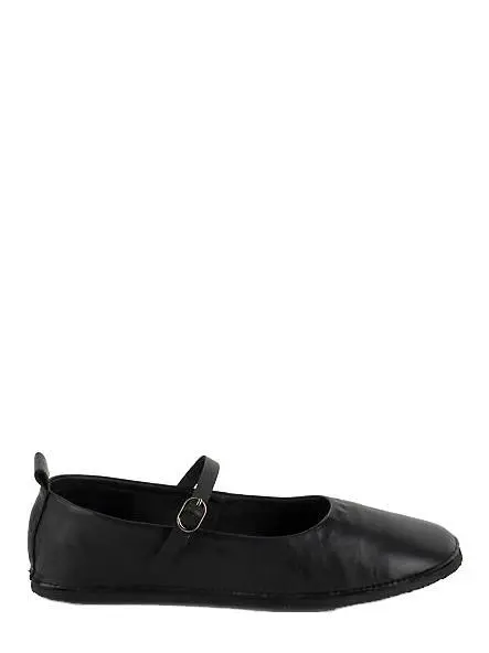 Intentionally Blank Nicolette Flats - Black