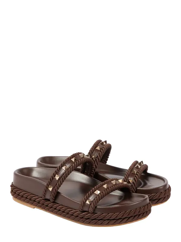 Valentino Garavani Rockstud Torchon Sandals - Brown