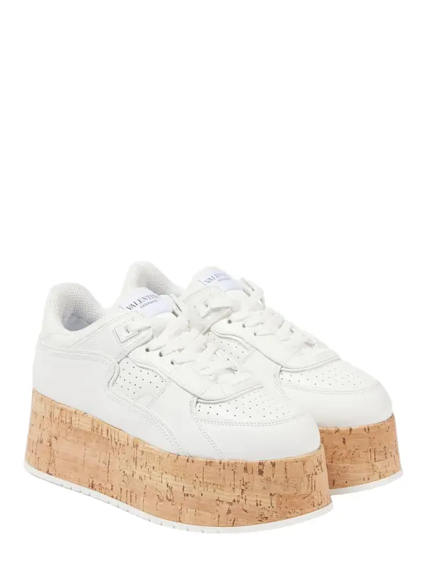 Valentino Garavani Freedots Xl Leather Platform Sneakers - White