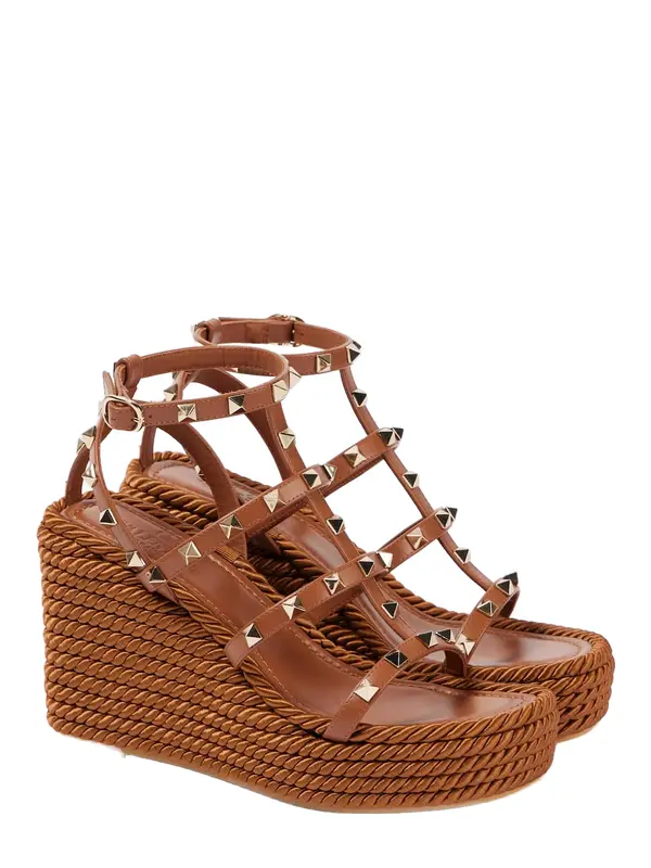 Valentino Garavani Rockstud Torchon 95 Leather Espadrille Wedges - Brown