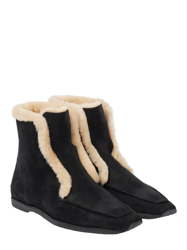 TOTEME Shearling-lined Leather Ankle Boots - Black