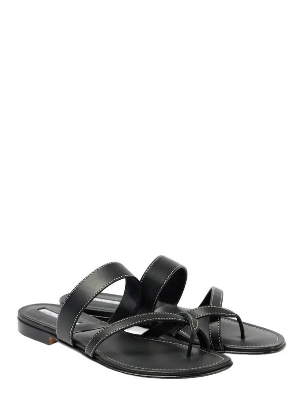 Manolo Blahnik Susacru Leather Thong Sandals - Black