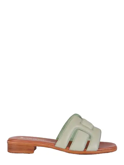 MENINA STEP Macarela Cushioned Sandals - Natural