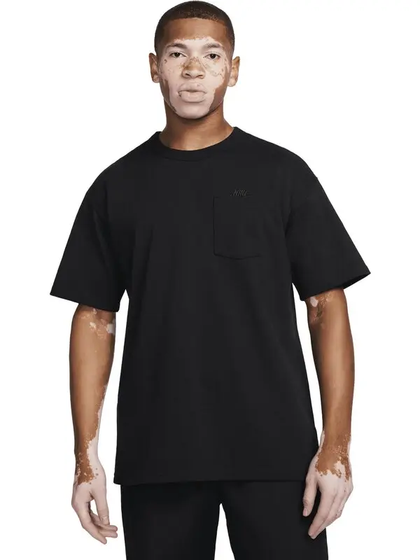 Nike Sportswear Premium Essentials Pocket T-shirt - Black