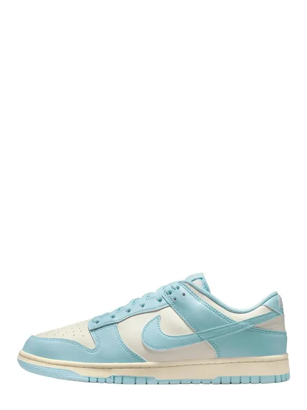 Nike Dunk Low Retro Low Top Sneakers - Brown