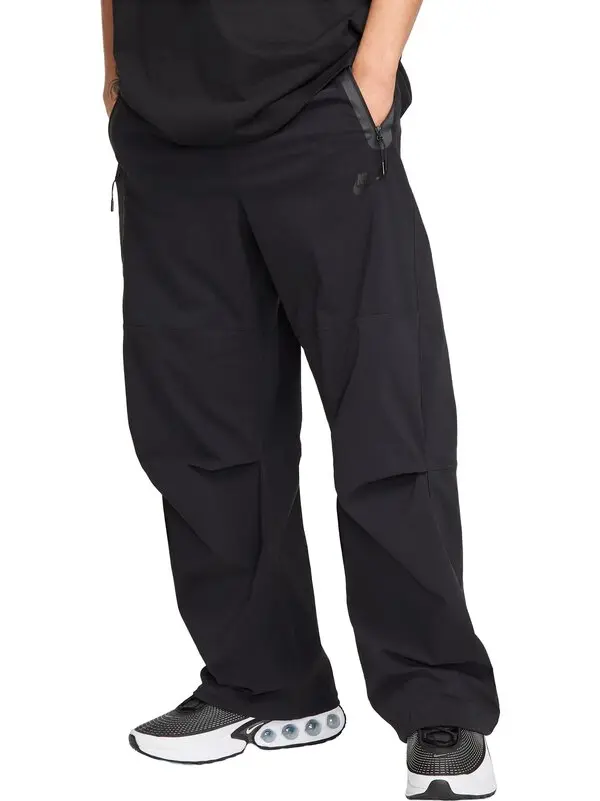 Nike Tech Woven Oversized Pants - Black