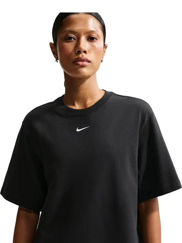 Nike Sportswear Essential Boxy T-shirt - Black