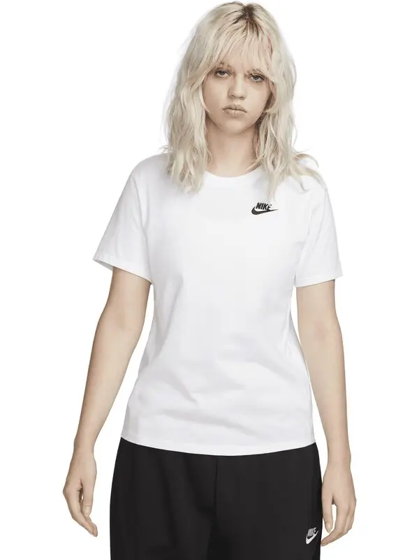 Nike Sportswear Club Essentials T-shirt - White