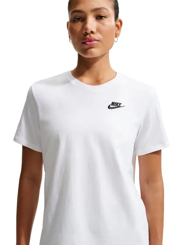 Nike Sportswear Club Essentials T-shirt - White
