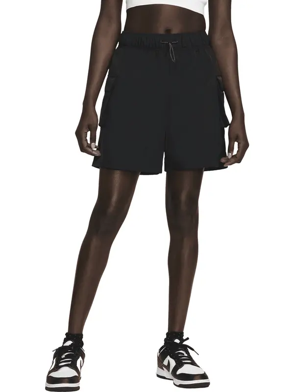 Nike Sportswear Essential Woven High-rise Shorts - Black