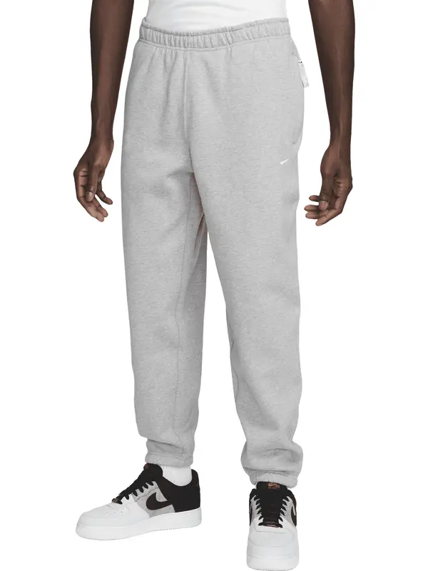 Nike Solo Swoosh Fleece Pants - Grey