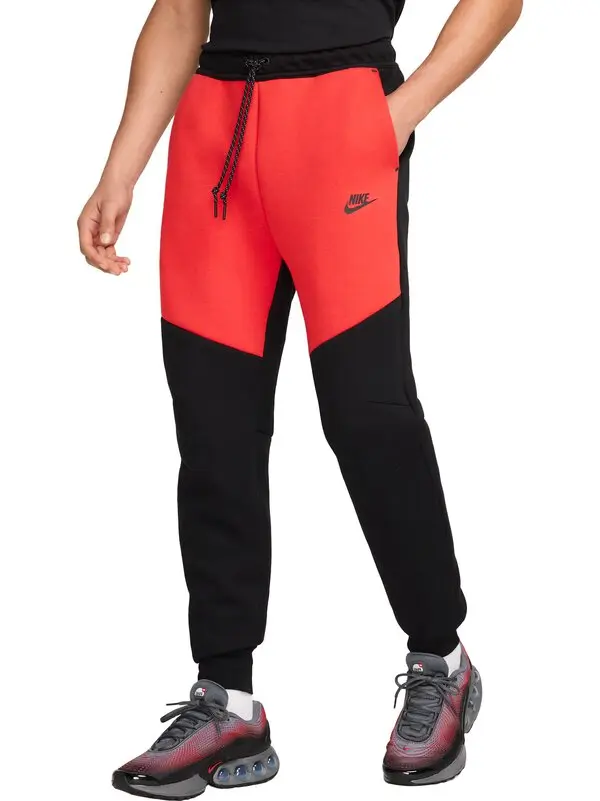 Nike Tech Fleece Jogger Pants - Red