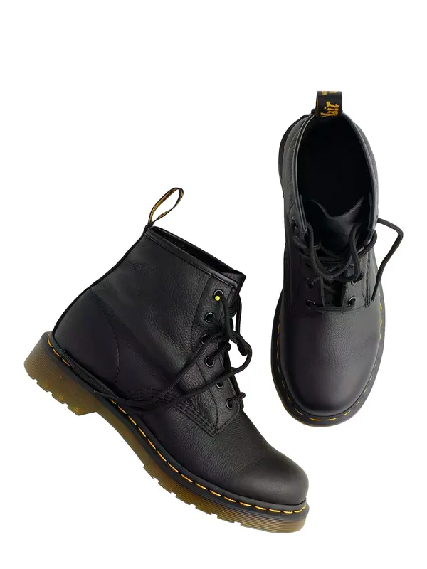 Madewell Dr. Martens® 101 Leather Boots - Black Virginia