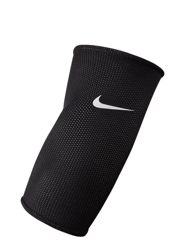 Nike Guard Lock Soccer Guard Sleeves - Black