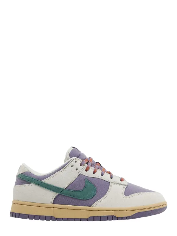 Nike Dunk Low Sneakers - Purple