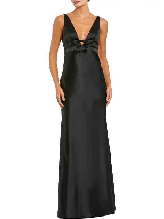 Mac Duggal Sleeveless V-neck Satin Gown With Bows - Black