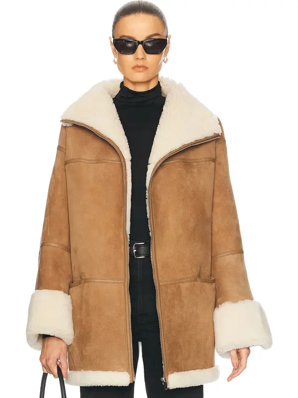 TOTEME Signature Shearling Jacket - Biscuit