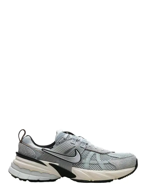Nike V2k Run Sneakers - Grey