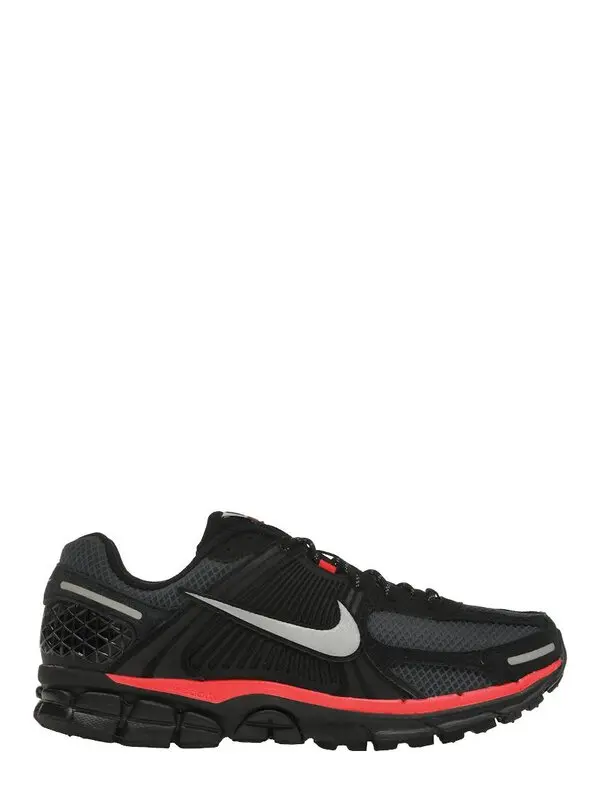 Nike Zoom Vomero Sneakers - Black/metallic Silver