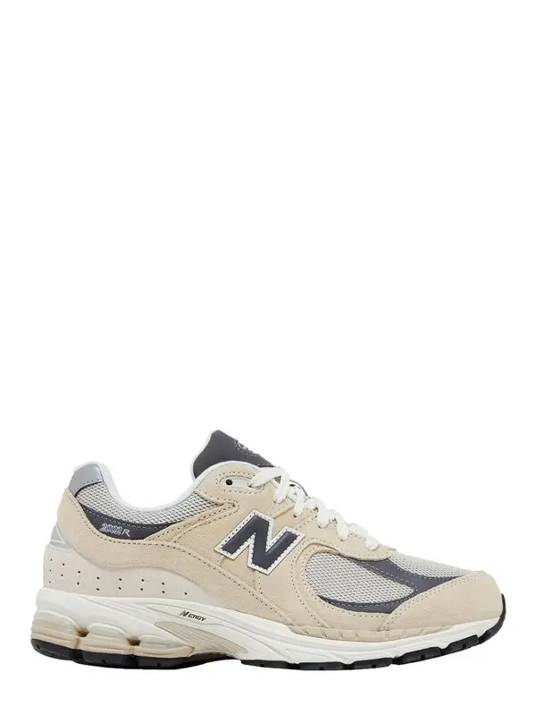 NEW BALANCE 2002r Sneakers - Cream