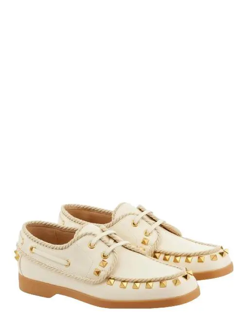 Valentino Garavani Palm Avenue Rockstud Leather Boat Shoes - White